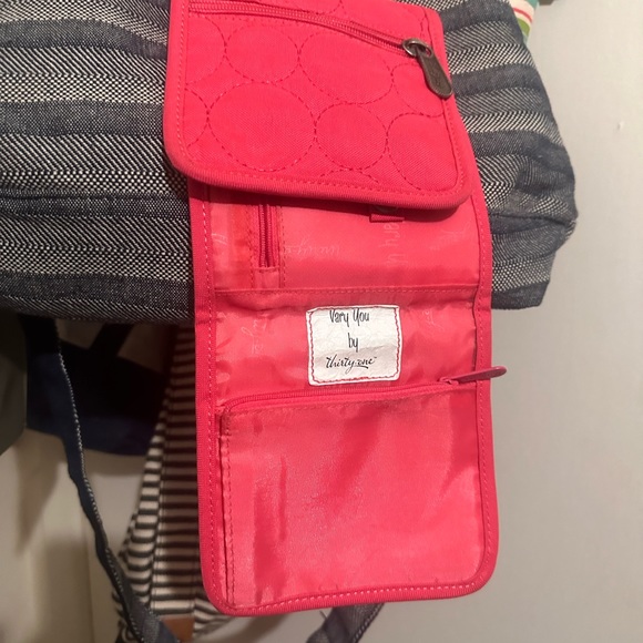thirty-one | Bags | Thirtyone Wallet Crossbody | Poshmark
